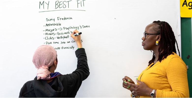 How to Guide Students in Choosing Colleges | OneGoal